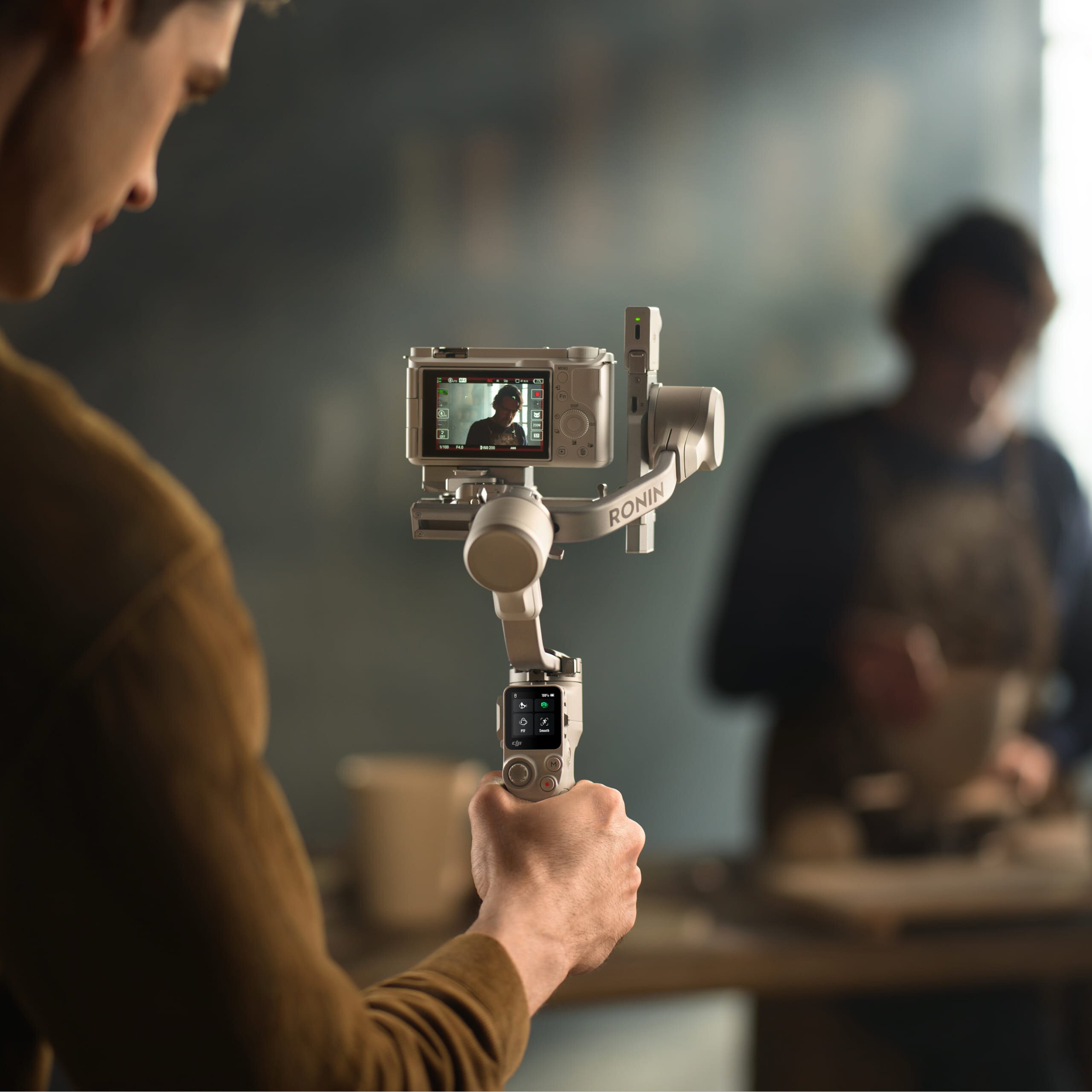 Order DJI RS 4 Mini Camera Stabilizer - Gimbal Only Worldwide - Tejar.com